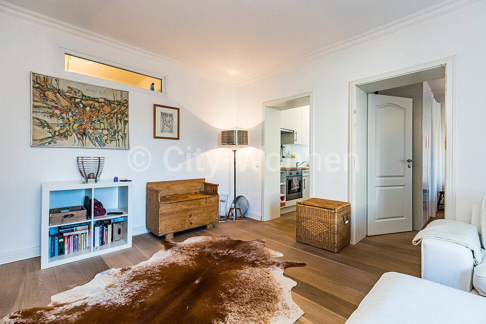 Schicke 2-Zimmer-Wohnung mit Terrasse in exklusiver Lage in Hamburg ...