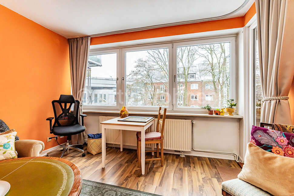 Spacious furnished 2-room-apartment with balcony in Hamburg-Barmbek ...