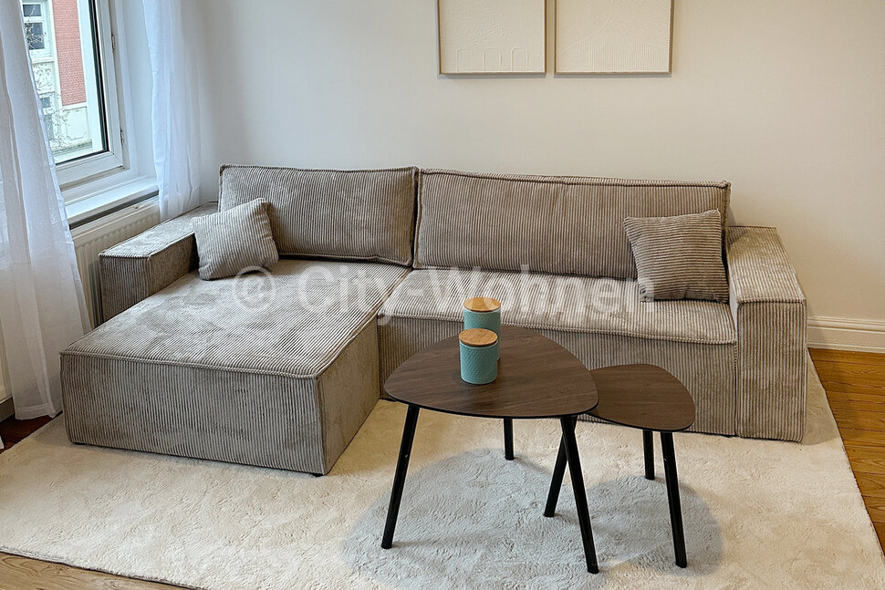 Fully furnished 3-room apartment with balcony in Hamburg-Eppendorf ...